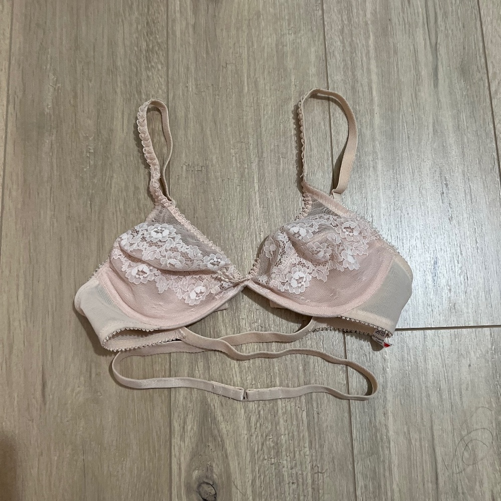 Vintage Triumph Lace Bra 32a - Gem